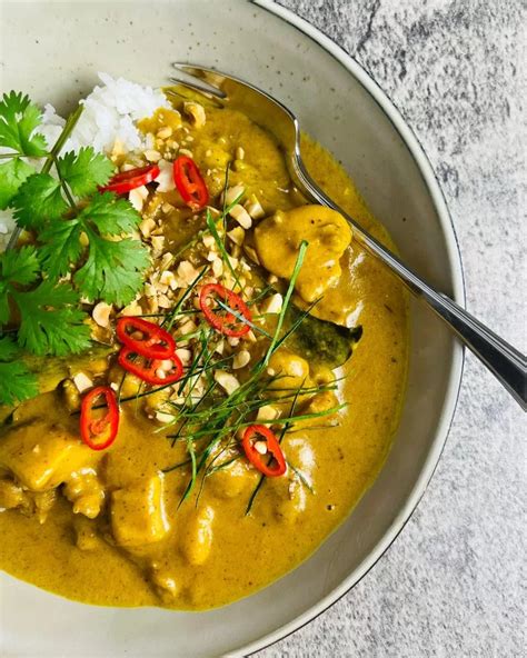 Creamy Satay Chicken Curry With Jimmys Sate Sauce