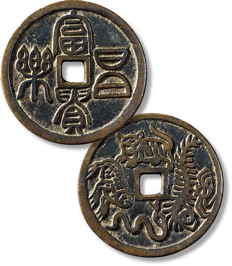 清“富贵昌乐”背“五毒”花钱一枚，直径：484mm，厚：2mm，重量：236g，华夏评级：85，评级编号：6262333927 上海匡时