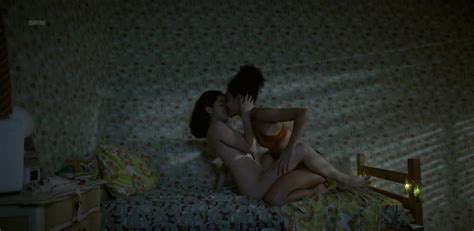 Naked Bella Camero In Desnude