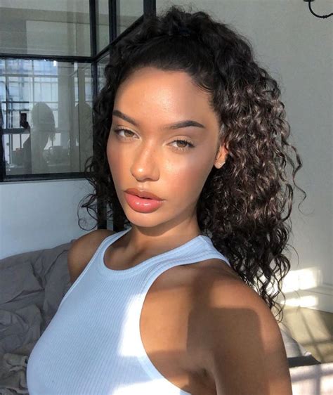 Aaaliyuuuhhh Curly Hair Styles Skin Model Light Brown Skin