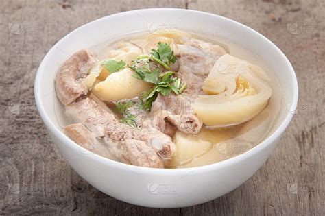 酸菜排骨汤