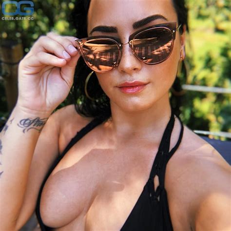 Demi Lovato Nude Pictures Onlyfans Leaks Playbabe Photos Sex Scene Uncensored