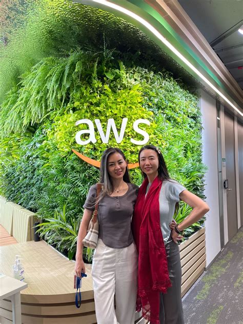 tracy wang on linkedin i m really happy to meet with gillian in the aws office today we also ate…