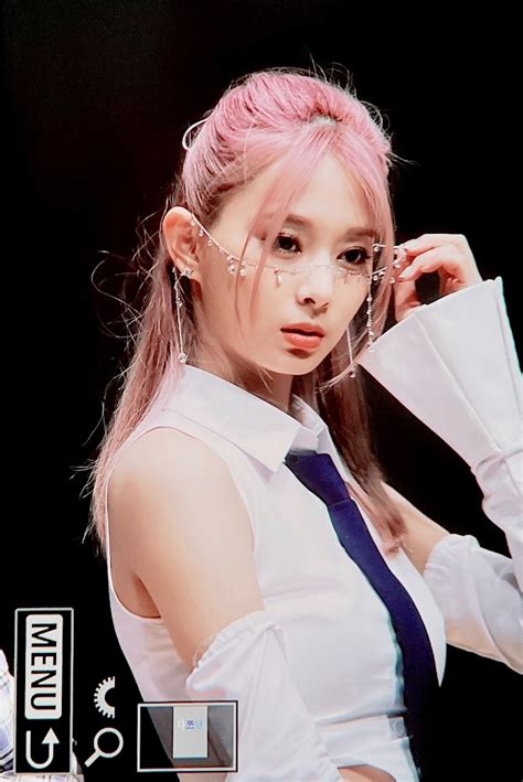 D編集長の裏ブログ Twiceツウィがフェイスチェーンをつけた結果