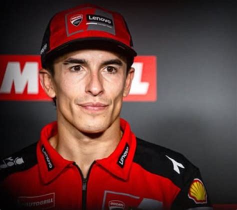 Stefan Bradl Marc Marquez Tiru Valentino Rossi Dalam Banyak Hal