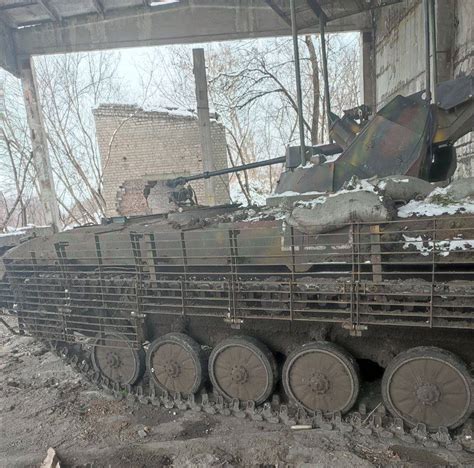 Навіть БМП-1АМ "Басурманин" для ЗСУ зараз рідкісна вдача, бо у стрій ...