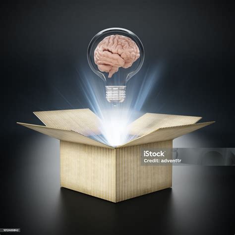 골 판지 상자 나오는 전구 안에 두뇌입니다 상자 개념에서 생각 상자에 대한 스톡 사진 및 기타 이미지 상자 조명 장비