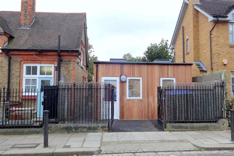 Summerhouse Pru Modular Classroom Playle And Partners Llp