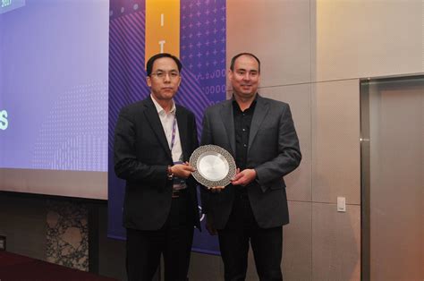 Nds 엔디에스 Nds Aws 아태지역 라이징 스타상 수상2017419 Facebook