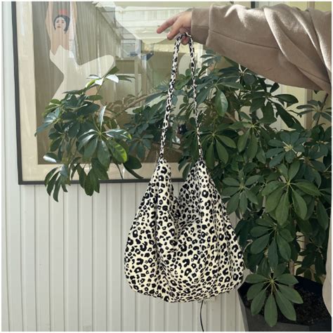 호피 레오파드 지브라 에코백 대학생 직장인 출근 운동 가방 에이블리