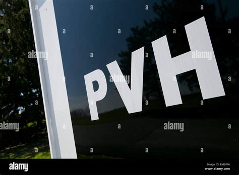 Pvh Logo Banque De Photographies Et Dimages à Haute Résolution Alamy