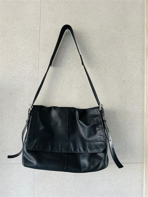 남자 가죽 메신저 크로스백 Coach코치 제품 헬로마켓