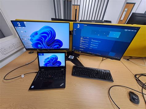 Intel Uhd Driver Extended Display Issues To Third Display In Chain Intel Community