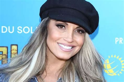 Trish Stratus Returns To Wwe ‘raw In Toronto And Teases Coming Out Of