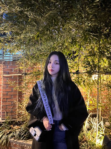 내추럴한 카리나 사복 무드 좋못사 하는 사람 인스티즈 Instiz 인티포털 카테고리