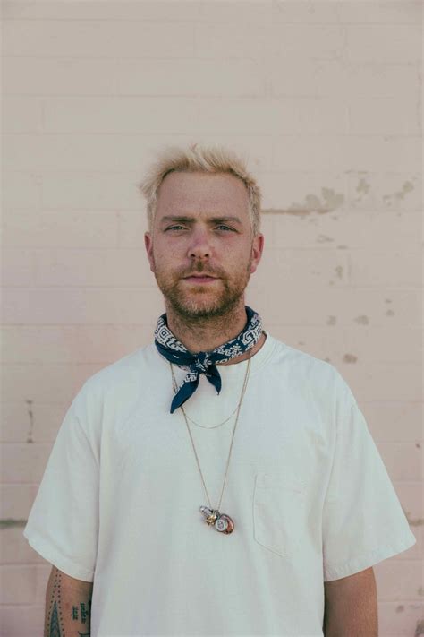Trevor Hall Shares Train Song Ahead Of New Studio Album WithGuitars