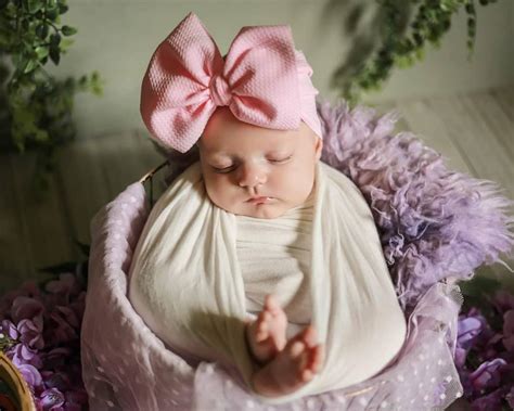 Охин үр минь Та охинтой болоод хамгийн түрүүнд юуг мэдэрсэн бэ 🤗 Ихэнх аав нар Ямар ч