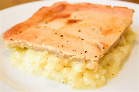 The Best Cheese and Onion Pie – Easy Recipes To Make at Home