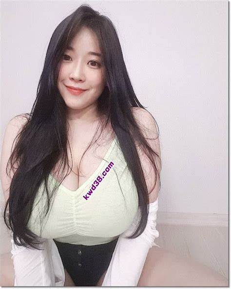 온라인릴게임ㅣ손오공릴게임 ㅣ 릴게임손오공 ㅣ 아름다운 모델 소녀