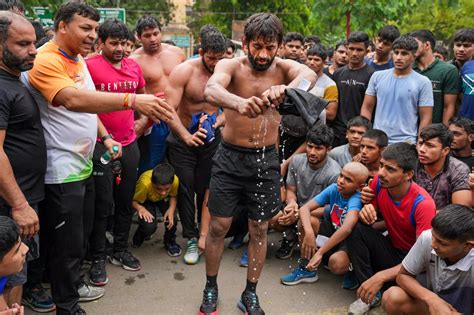 Wrestlers Protest Latest News Lost Faith Protesting Wrestlers After