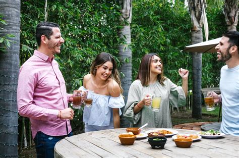 12 Benefits Of Dating Chubby Girlfriend You Didnt Know Messy Relations