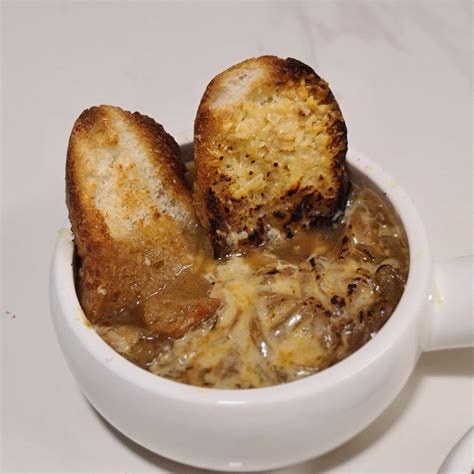 1분영상 영혼을 따뜻하게 해주는 프렌치 어니언 스프 끓이기 1분영상 영혼을 따뜻하게 해주는 프렌치 어니언 스프 끓이기