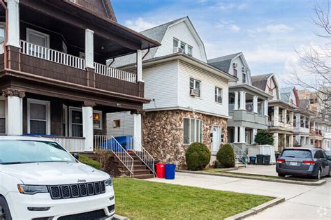 Midwood Neighborhood Guide Living In Midwood