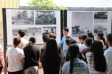 សិស្សានុសិស្សមកពីវិទ្យាល័យ ប៊ុន រ៉ានី ហ៊ុនសែន