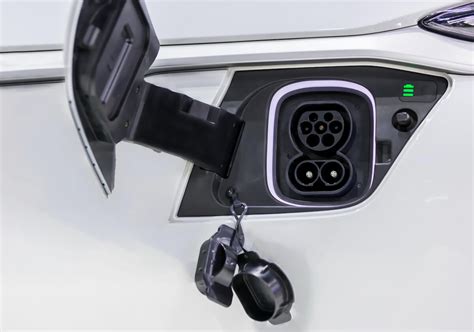 E Auto Ladestecker Und Ladekabel Bersicht Typ Ccs Co