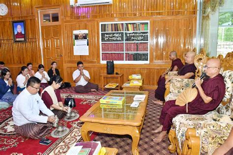 နေပြည်တော်ကောင်စီဝင် ဦးဇေယျာလင်း တပ်ကုန်းမြို့နယ် မဟာဇနက ပရိယတ္တိစာသင်တိုက် တွင် ဝါဆိုသင်္ကန်းဆက