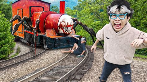 Cho Cho Charles Di Dunia Nyata Hanya Sendirian Kita Harus Kabur Dari