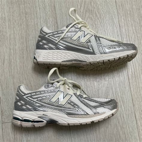 뉴발란스 1906 실버화이트 운동화 사이즈 240 구매 후기 M1906ree 네이버 블로그