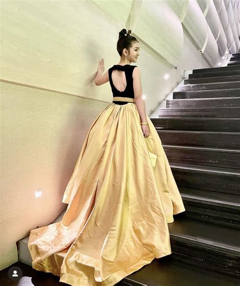 Photo Gallery ยิ่งโตยิ่งสวย “น้องอินเตอร์ รุ่งรดา” เผยภาพล่าสุดออร่าความเป็นสาวเปล่งประกายในวัย