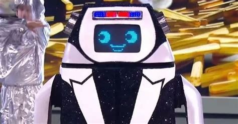 Itv The Masked Singers Davina Mccall Says ‘not Even Close As Air Fryer Unmasked As Major Film