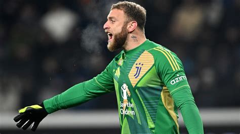 Di Gregorio E Il Messaggio Dal Cuore Bianconero La Foto