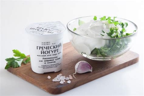 Греческий йогурт или обычный чем они отличаются и что лучше Начинающий спортсмен Дзен