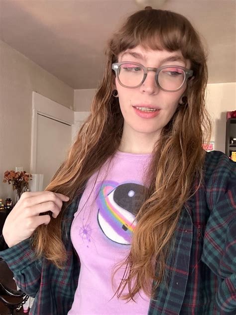 Im Finally Free Now Offering Free Disguises On Twitter This Shirt Makes My Boobs Look So Good