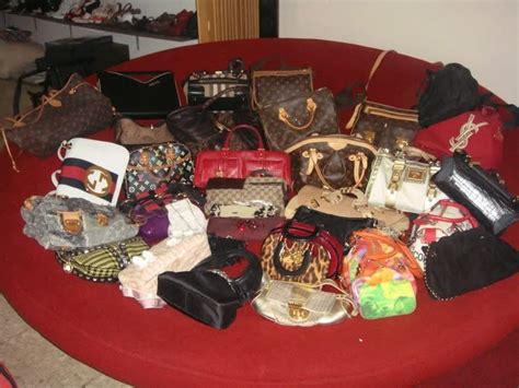 20thn Yg Lalu Aku Penggila Tas2 Branded Saat Di Austria Kumpul2 Sama Temen2 Kondangan Pesta