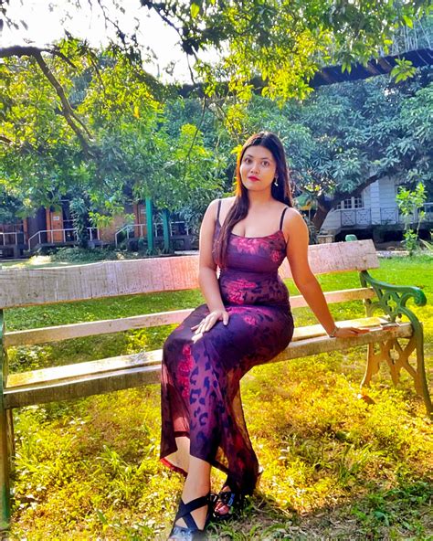 Ruchika 🌕 Ruchhhikaa • Instagram Photos And Videos