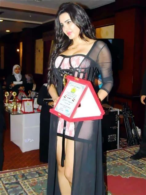 شيما الحاج شبه عارية بالشفاف ملبن فيديو وصور ساخنة الفن والجمال