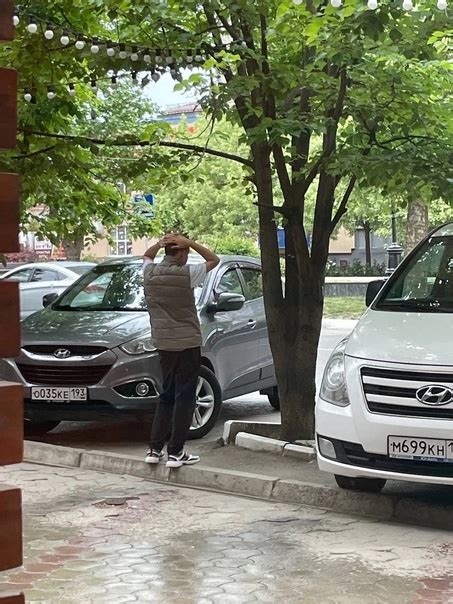 АНОН пж Понравился мальчик Расскажите за него есть девушка норм в общении Админу денег