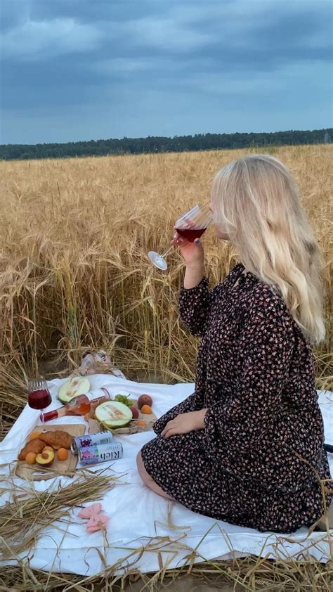 Пикник на поле Фотографии пикника Пикник Фотографии