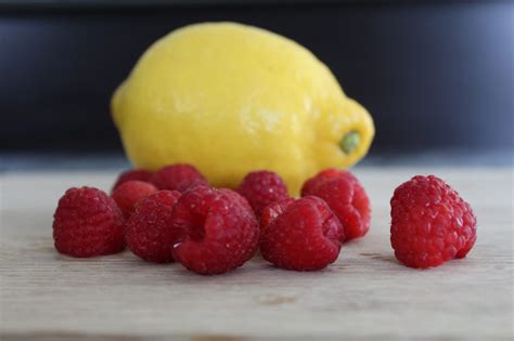 3 Ingredient Raspberry Lemonade Prosecco Punch