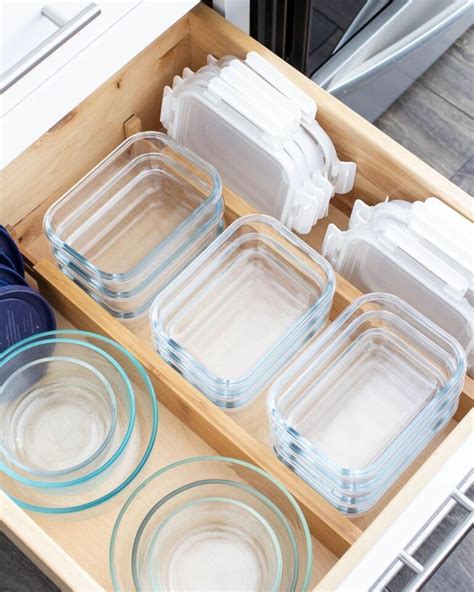 21 Clever Ways To Organize Tupperware Craftsy Hacks