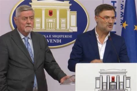 Mitingu I Ramës Në Sheshin “skënderbej” Alimehmeti Kishin Vajtur Si Cjapi Te Kasapi Politikë