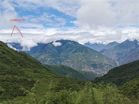 山巅的意思风景大山谷图库