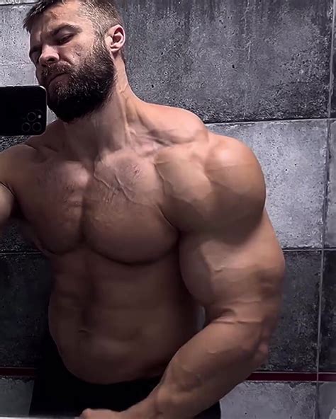 Massive Bearded Musclebeast Thisvid Com