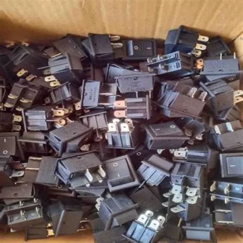 5amp Calonix Rocker Switch For Solar Zatka Machine 230v At Rs 125piece In Halvad