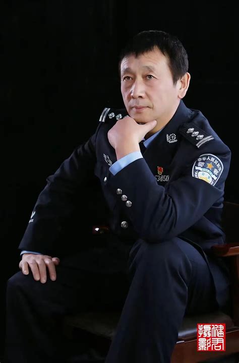 【中国评画】一个来自内蒙大草原的艺术家— 金恺的油画 水彩 国画作品欣赏 草原元素 蒙古元素 Mongolia Elements