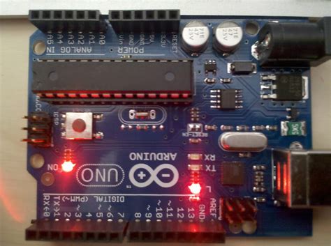 Arduino Uno On Light Red Ide 1x Arduino Forum